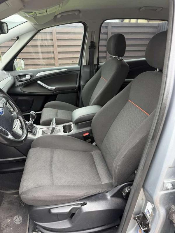 Grey Ford S-Max 2010 in Klaipeda, with an engine capacity of 2.00 L and mileage of 359 thousand km for 2250 €, photo 9 on AUTOMOTO.COM.LV