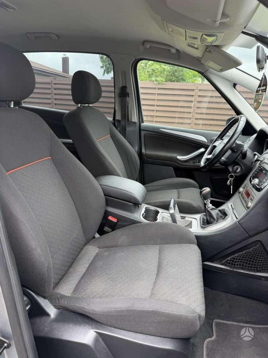 Grey Ford S-Max 2010 in Klaipeda, with an engine capacity of 2.00 L and mileage of 359 thousand km for 2250 €, photo 14 on AUTOMOTO.COM.LV
