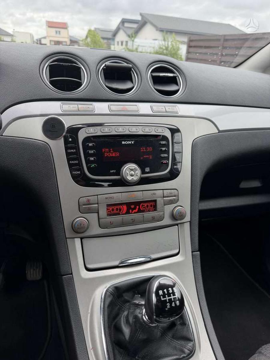 Grey Ford S-Max 2010 in Klaipeda, with an engine capacity of 2.00 L and mileage of 359 thousand km for 2250 €, photo 15 on AUTOMOTO.COM.LV