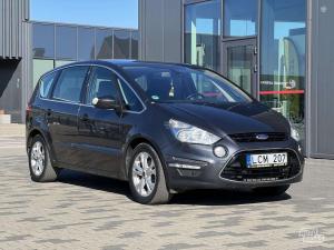 Grey Ford S-Max 2010 in Siauliai, with an engine capacity of 2.00 L and mileage of 260 thousand km for 4700 €, photo 3 on AUTOMOTO.COM.LV