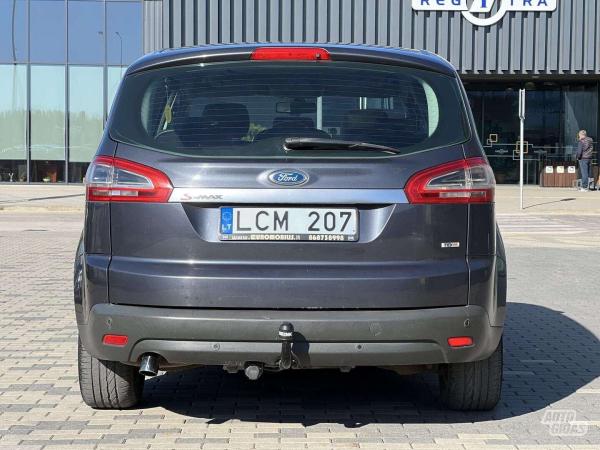 Grey Ford S-Max 2010 in Siauliai, with an engine capacity of 2.00 L and mileage of 260 thousand km for 4200 €, photo 6 on AUTOMOTO.COM.LV