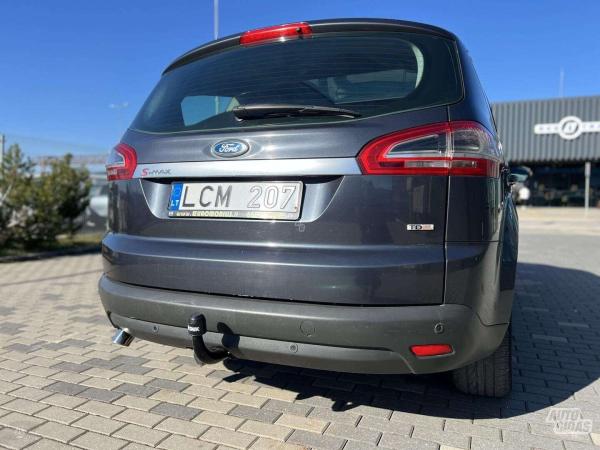 Grey Ford S-Max 2010 in Siauliai, with an engine capacity of 2.00 L and mileage of 260 thousand km for 4200 €, photo 9 on AUTOMOTO.COM.LV