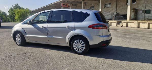 Grey Ford S-Max 2010 in Kelme, with an engine capacity of 2.00 L and mileage of 266 thousand km for 3850 €, photo 5 on AUTOMOTO.COM.LV