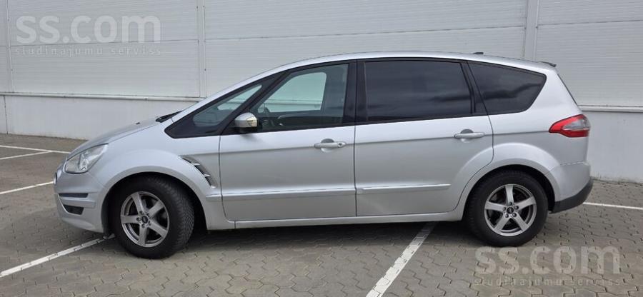 Grey Ford S-Max 2010 in Riga, with an engine capacity of 2.00 L and mileage of 262 thousand km for 4350 €, photo 4 on AUTOMOTO.COM.LV