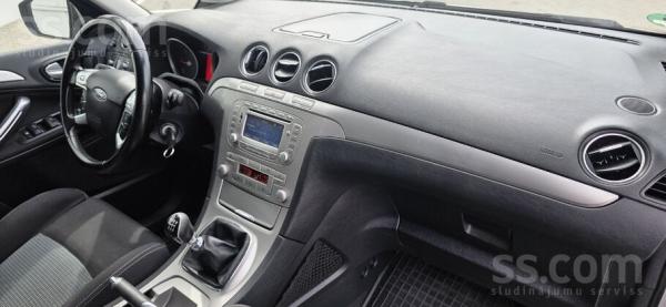 Pelēks Ford S-Max 2010 Rīga, ar dzinēja tilpumu 2.00 L un nobraukumu 262 tūkst. km par 4350 €, foto 9 vietnē AUTOMOTO.COM.LV