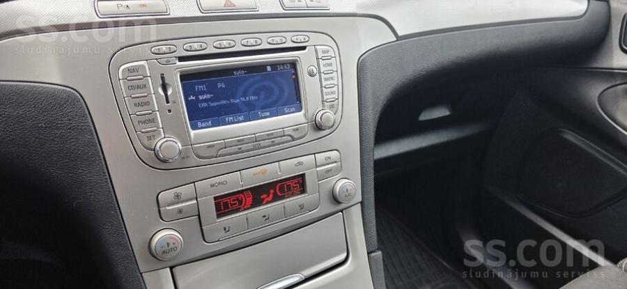 Grey Ford S-Max 2010 in Riga, with an engine capacity of 2.00 L and mileage of 262 thousand km for 4350 €, photo 15 on AUTOMOTO.COM.LV