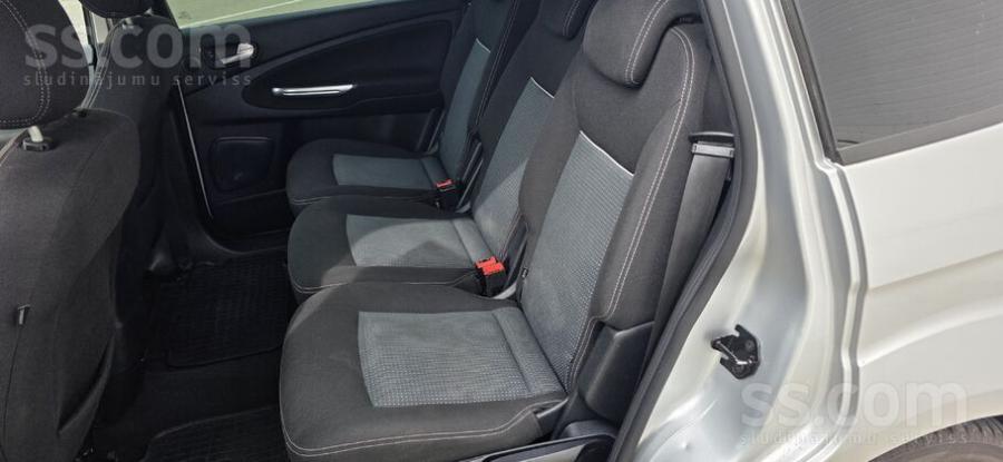Grey Ford S-Max 2010 in Riga, with an engine capacity of 2.00 L and mileage of 262 thousand km for 4350 €, photo 21 on AUTOMOTO.COM.LV