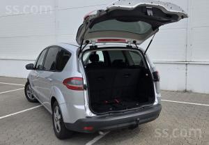Grey Ford S-Max 2010 in Riga, with an engine capacity of 2.00 L and mileage of 262 thousand km for 4350 €, photo 24 on AUTOMOTO.COM.LV