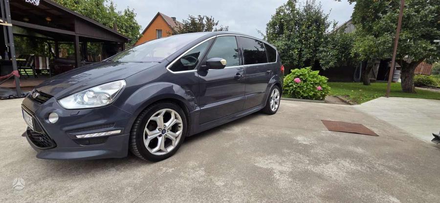 Pelēks Ford S-Max 2010 Šauļi, ar dzinēja tilpumu 2.00 L un nobraukumu 293 tūkst. km par 5500 €, foto 3 vietnē AUTOMOTO.COM.LV