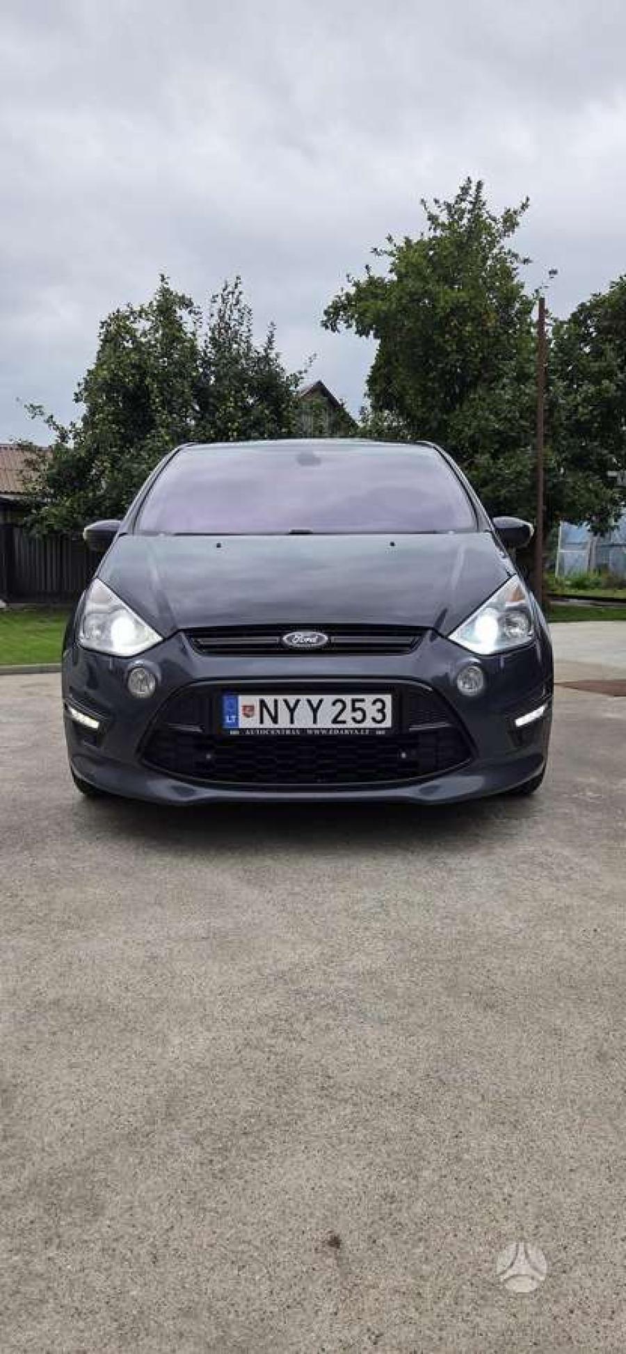 Pelēks Ford S-Max 2010 Šauļi, ar dzinēja tilpumu 2.00 L un nobraukumu 293 tūkst. km par 5500 €, foto 4 vietnē AUTOMOTO.COM.LV