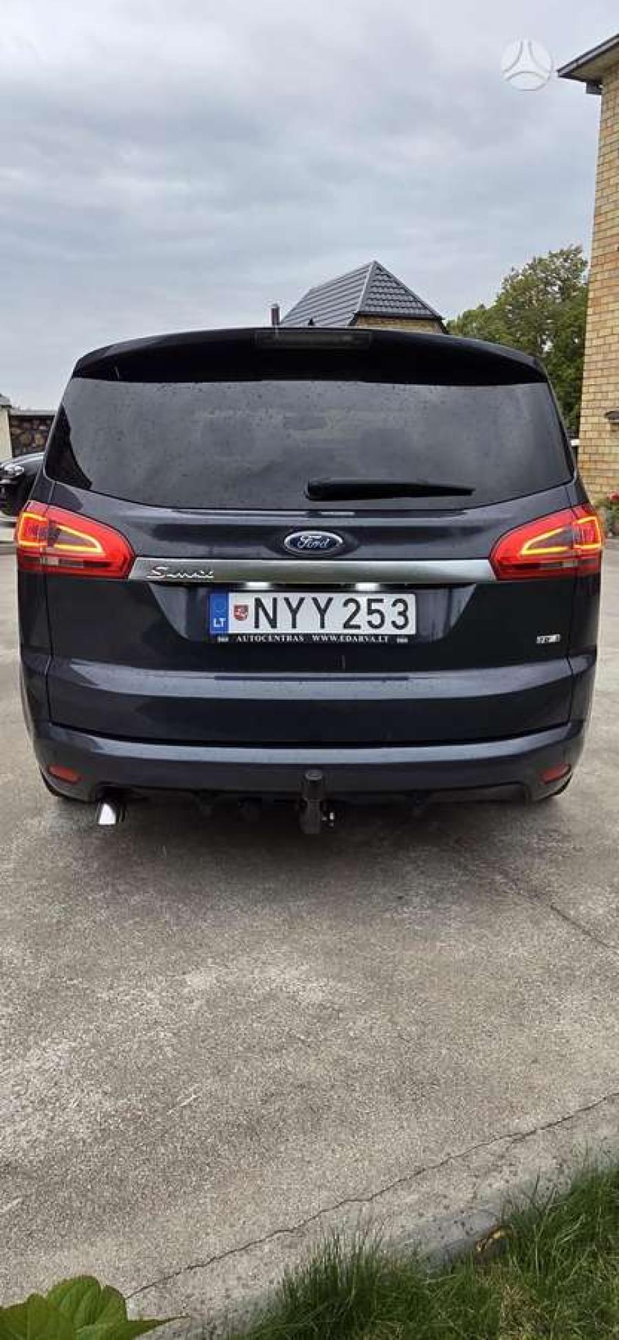 Pelēks Ford S-Max 2010 Šauļi, ar dzinēja tilpumu 2.00 L un nobraukumu 293 tūkst. km par 5500 €, foto 5 vietnē AUTOMOTO.COM.LV