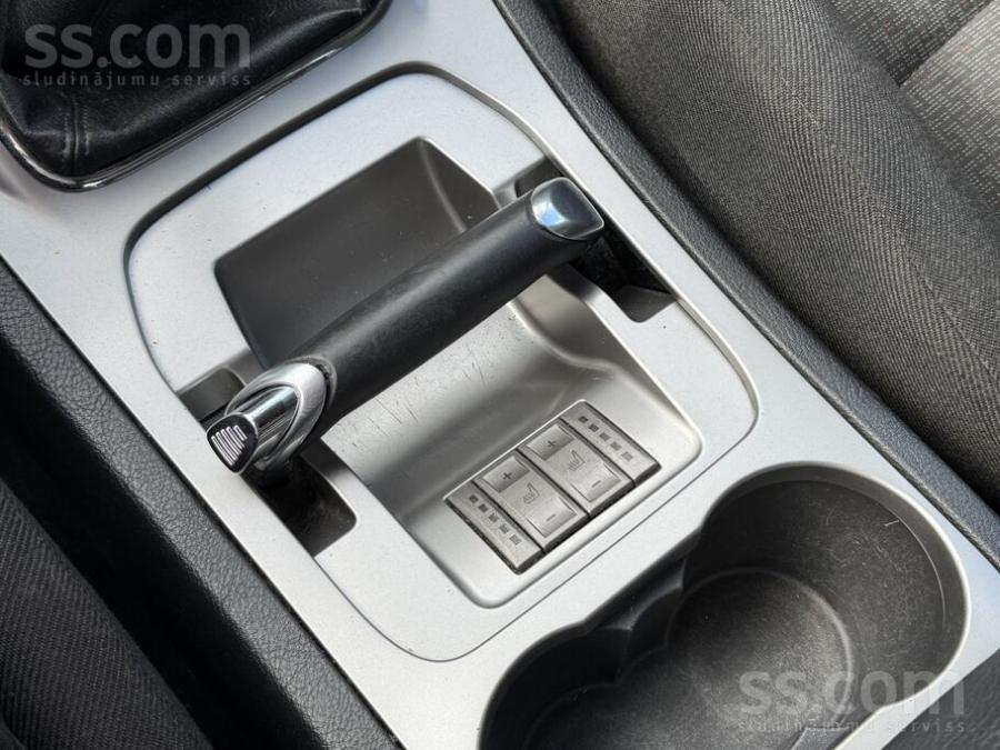 Pelēks Ford S-Max 2010 Rīga, ar dzinēja tilpumu 2.00 L un nobraukumu 0 tūkst. km par 1990 €, foto 6 vietnē AUTOMOTO.COM.LV