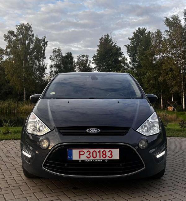 Grey Ford S-Max 2010 in Utena, with an engine capacity of 2.00 L and mileage of 321 thousand km for 2950 €, photo 8 on AUTOMOTO.COM.LV
