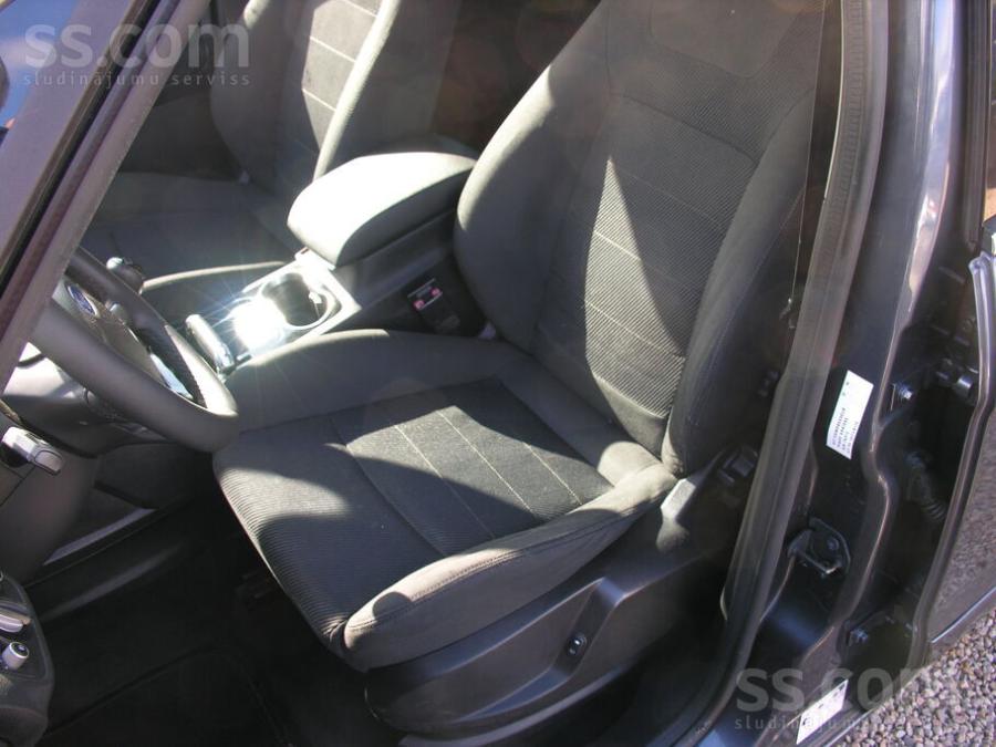 Grey Ford S-Max 2010 in Riga, with an engine capacity of 2.00 L and mileage of 232 thousand km for 4750 €, photo 11 on AUTOMOTO.COM.LV