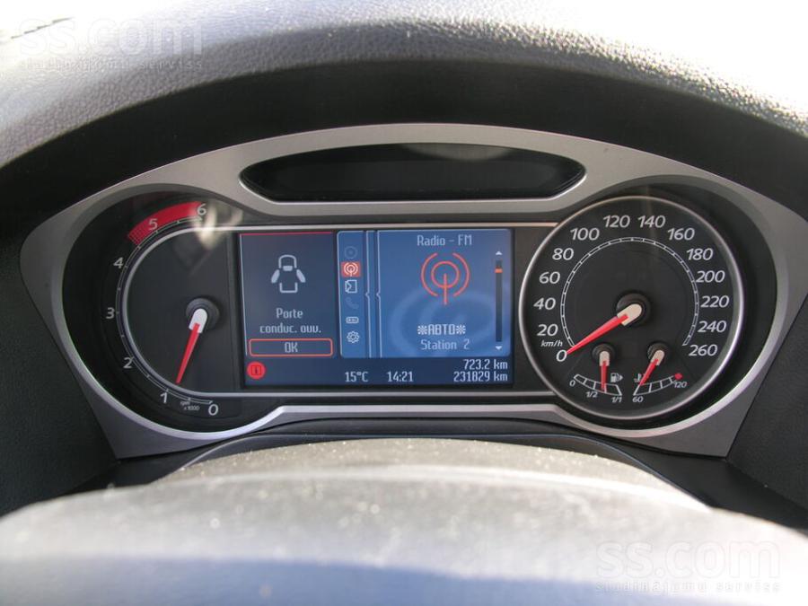 Grey Ford S-Max 2010 in Riga, with an engine capacity of 2.00 L and mileage of 232 thousand km for 4750 €, photo 13 on AUTOMOTO.COM.LV