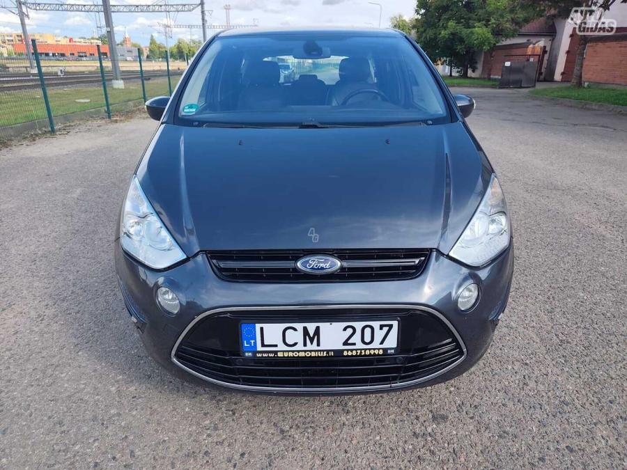 Pelēks Ford S-Max 2010 Šauļi, ar dzinēja tilpumu 2.00 L un nobraukumu 261 tūkst. km par 4400 €, foto 3 vietnē AUTOMOTO.COM.LV