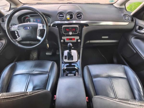 Форд С-Макс 2010 в Шяуляй на AUTOMOTO.COM.LV Серый Форд С-Макс 2010 в Шяуляй, объемом двигателя 2.00 л и пробегом 261 тыс. км за 4400 €, фото 10 на AUTOMOTO.COM.LV
