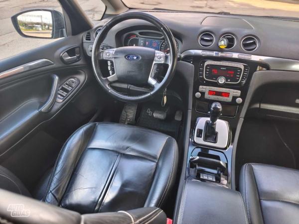 Форд С-Макс 2010 в Шяуляй на AUTOMOTO.COM.LV Серый Форд С-Макс 2010 в Шяуляй, объемом двигателя 2.00 л и пробегом 261 тыс. км за 4400 €, фото 11 на AUTOMOTO.COM.LV