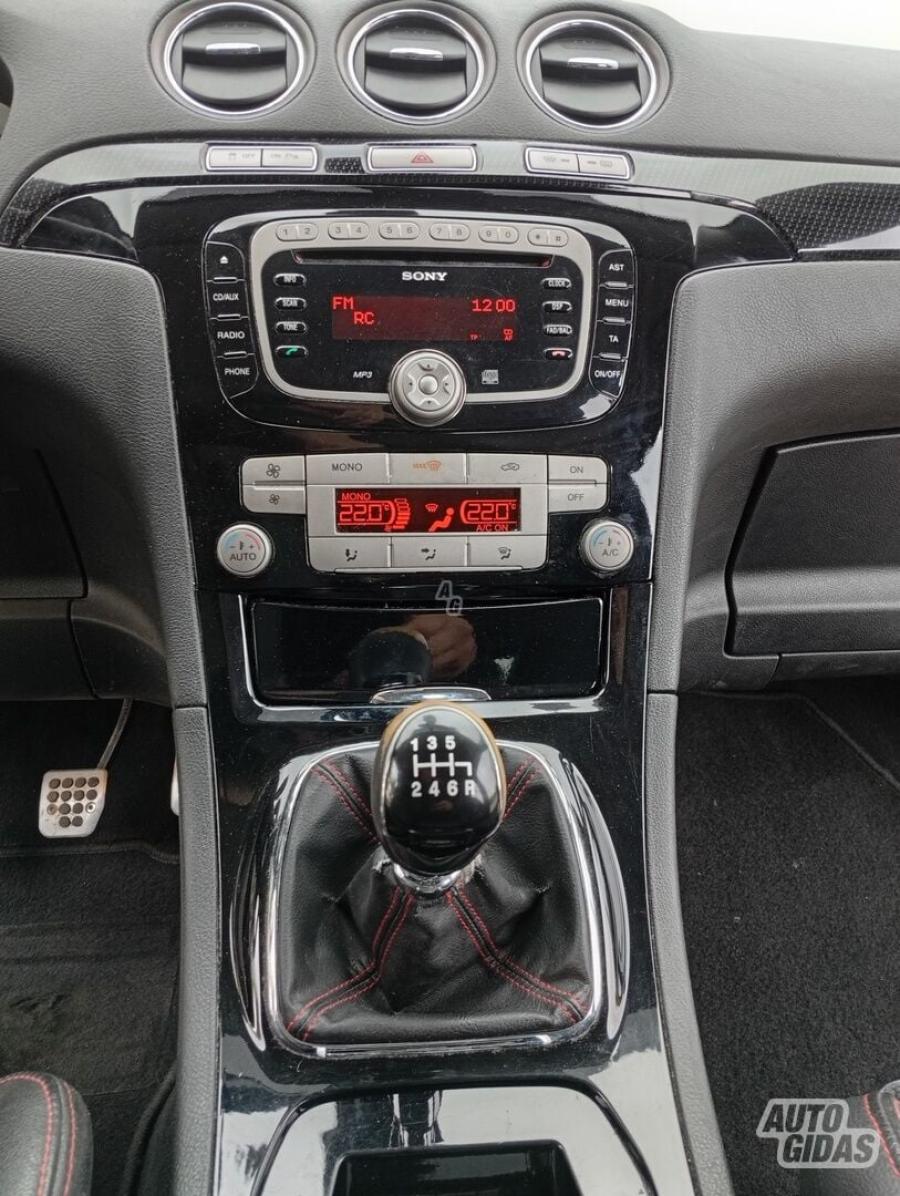 Grey Ford S-Max 2010 in Vilnius, with an engine capacity of 2.20 L and mileage of 326 thousand km for 4100 €, photo 31 on AUTOMOTO.COM.LV