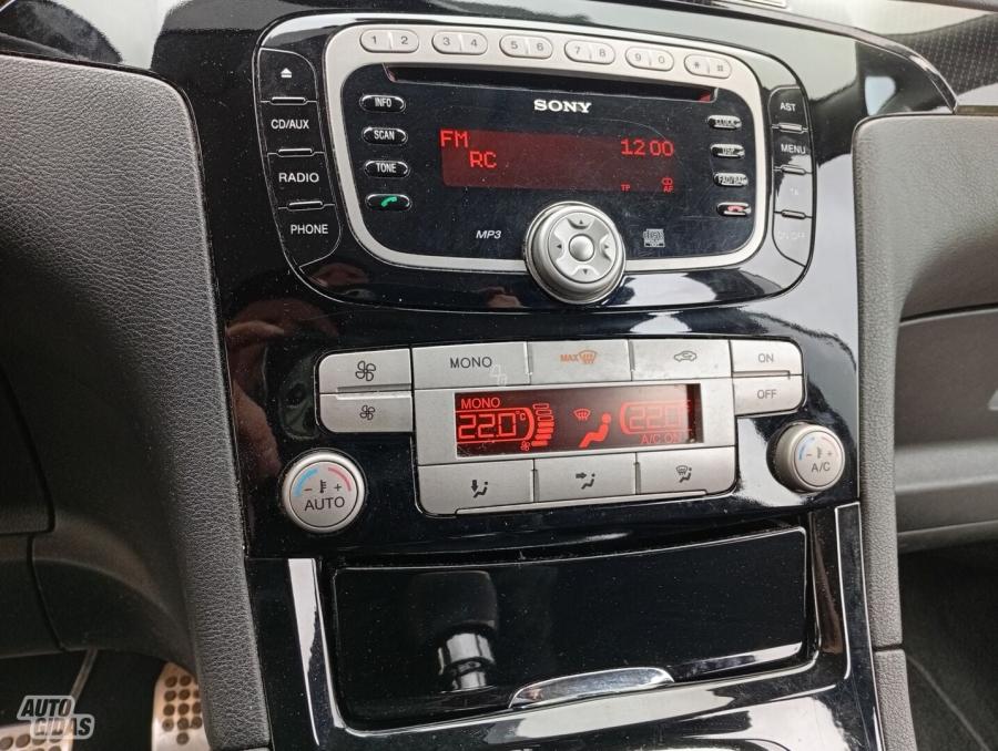 Grey Ford S-Max 2010 in Vilnius, with an engine capacity of 2.20 L and mileage of 326 thousand km for 4100 €, photo 35 on AUTOMOTO.COM.LV