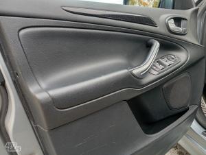 Grey Ford S-Max 2010 in Vilnius, with an engine capacity of 2.20 L and mileage of 326 thousand km for 4100 €, photo 37 on AUTOMOTO.COM.LV