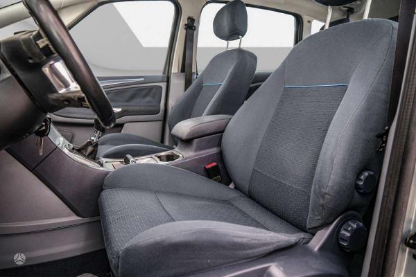 Pelēks Ford S-Max 2010 Kauņa, ar dzinēja tilpumu 2.00 L un nobraukumu 195 tūkst. km par 4990 €, foto 8 vietnē AUTOMOTO.COM.LV