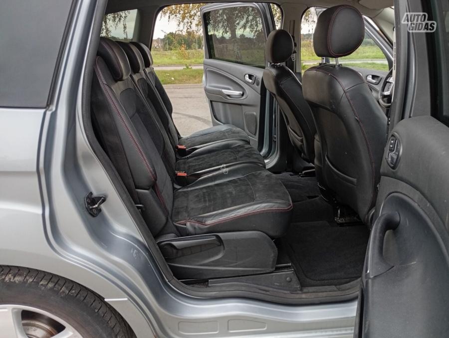 Grey Ford S-Max 2010 in Vilnius, with an engine capacity of 2.20 L and mileage of 326 thousand km for 4100 €, photo 36 on AUTOMOTO.COM.LV