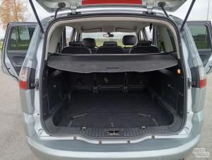 Grey Ford S-Max 2010 in Vilnius, with an engine capacity of 2.20 L and mileage of 326 thousand km for 4100 €, photo 47 on AUTOMOTO.COM.LV