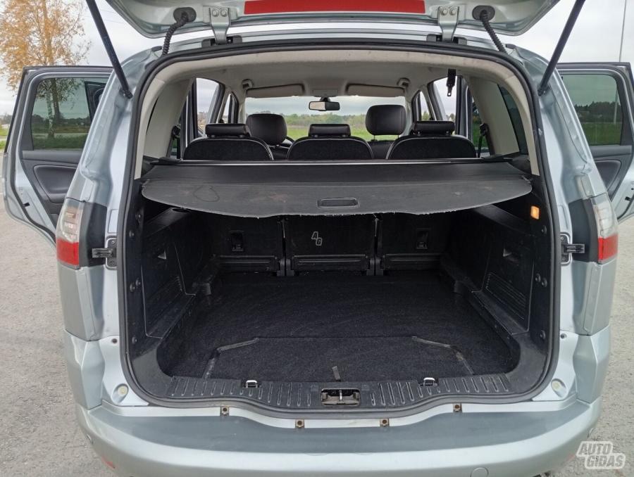 Grey Ford S-Max 2010 in Vilnius, with an engine capacity of 2.20 L and mileage of 326 thousand km for 4100 €, photo 47 on AUTOMOTO.COM.LV