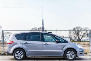 Grey Ford S-Max 2011 in Riga, with an engine capacity of 2.00 L and mileage of 314 thousand km for 2750 €, photo 5 on AUTOMOTO.COM.LV