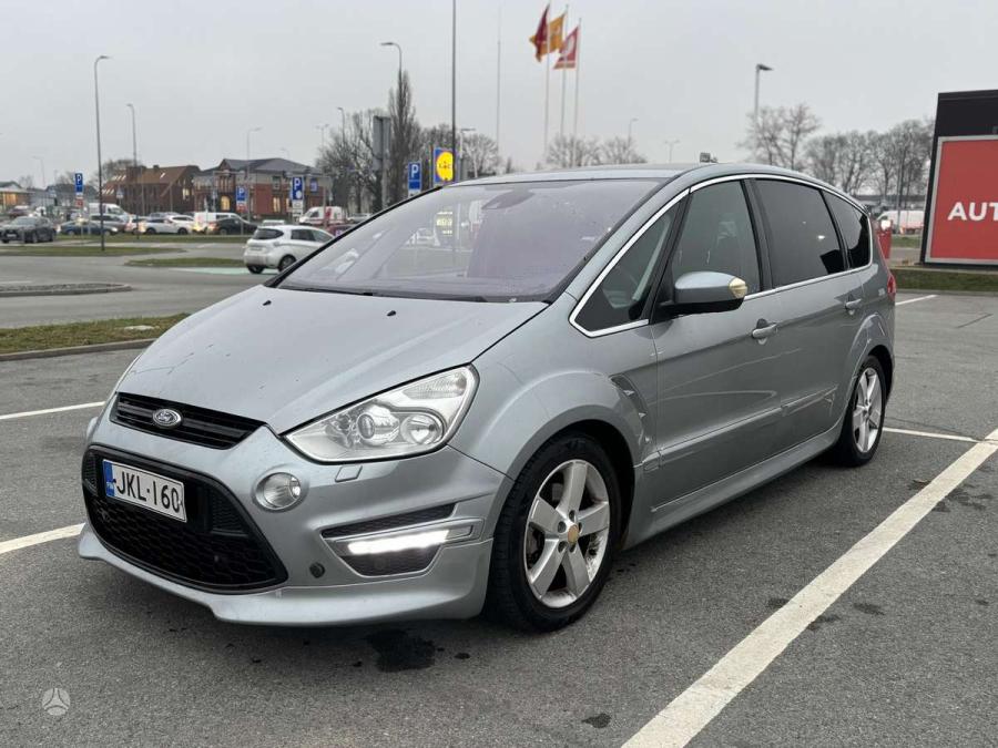 Grey Ford S-Max 2011 in Klaipeda, with an engine capacity of 2.20 L and mileage of 306 thousand km for 6500 €, photo 2 on AUTOMOTO.COM.LV