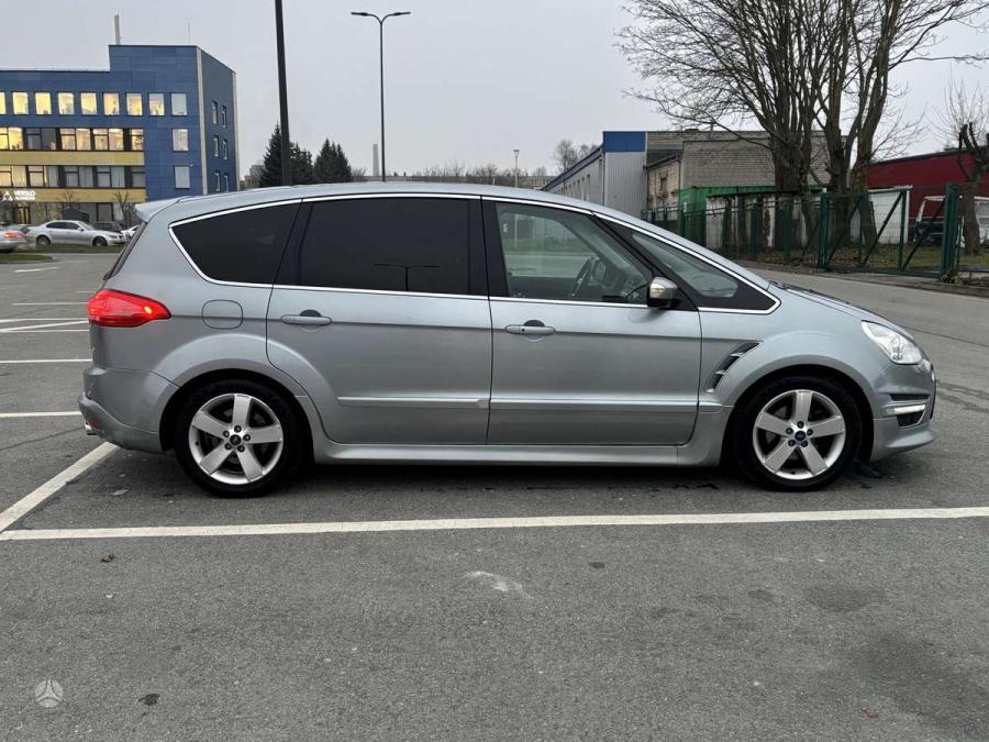 Grey Ford S-Max 2011 in Klaipeda, with an engine capacity of 2.20 L and mileage of 306 thousand km for 6500 €, photo 5 on AUTOMOTO.COM.LV
