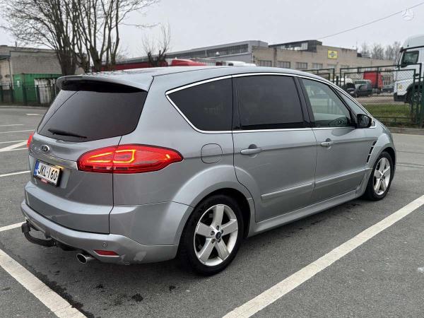 Pelēks Ford S-Max 2011 Klaipėda, ar dzinēja tilpumu 2.20 L un nobraukumu 306 tūkst. km par 6500 €, foto 6 vietnē AUTOMOTO.COM.LV