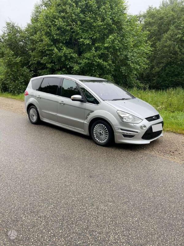 Grey Ford S-Max 2011 in Telschi, with an engine capacity of 2.00 L and mileage of 240 thousand km for 4600 €, photo 1 on AUTOMOTO.COM.LV