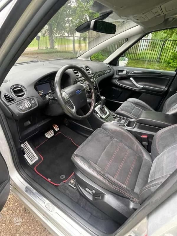 Grey Ford S-Max 2011 in Telschi, with an engine capacity of 2.00 L and mileage of 240 thousand km for 4600 €, photo 7 on AUTOMOTO.COM.LV