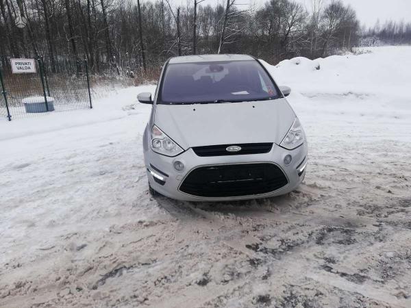 Grey Ford S-Max 2011 in Utena, with an engine capacity of 2.00 L and mileage of 329 thousand km for 4850 €, photo 2 on AUTOMOTO.COM.LV