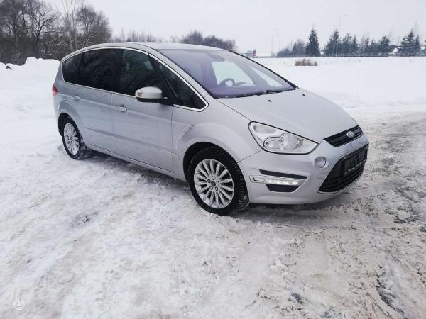 Grey Ford S-Max 2011 in Utena, with an engine capacity of 2.00 L and mileage of 329 thousand km for 4850 €, photo 3 on AUTOMOTO.COM.LV