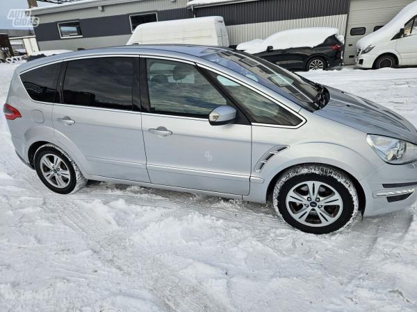 Grey Ford S-Max 2011 in Mazeikiai, with an engine capacity of 2.20 L and mileage of 244 thousand km for 4650 €, photo 2 on AUTOMOTO.COM.LV