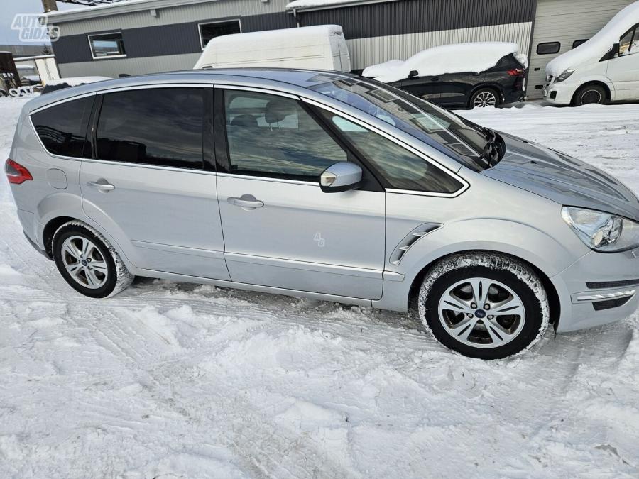 Pelēks Ford S-Max 2011 Mažeikiai, ar dzinēja tilpumu 2.20 L un nobraukumu 244 tūkst. km par 4650 €, foto 2 vietnē AUTOMOTO.COM.LV
