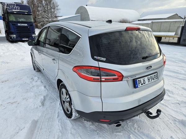Grey Ford S-Max 2011 in Mazeikiai, with an engine capacity of 2.20 L and mileage of 244 thousand km for 4650 €, photo 8 on AUTOMOTO.COM.LV