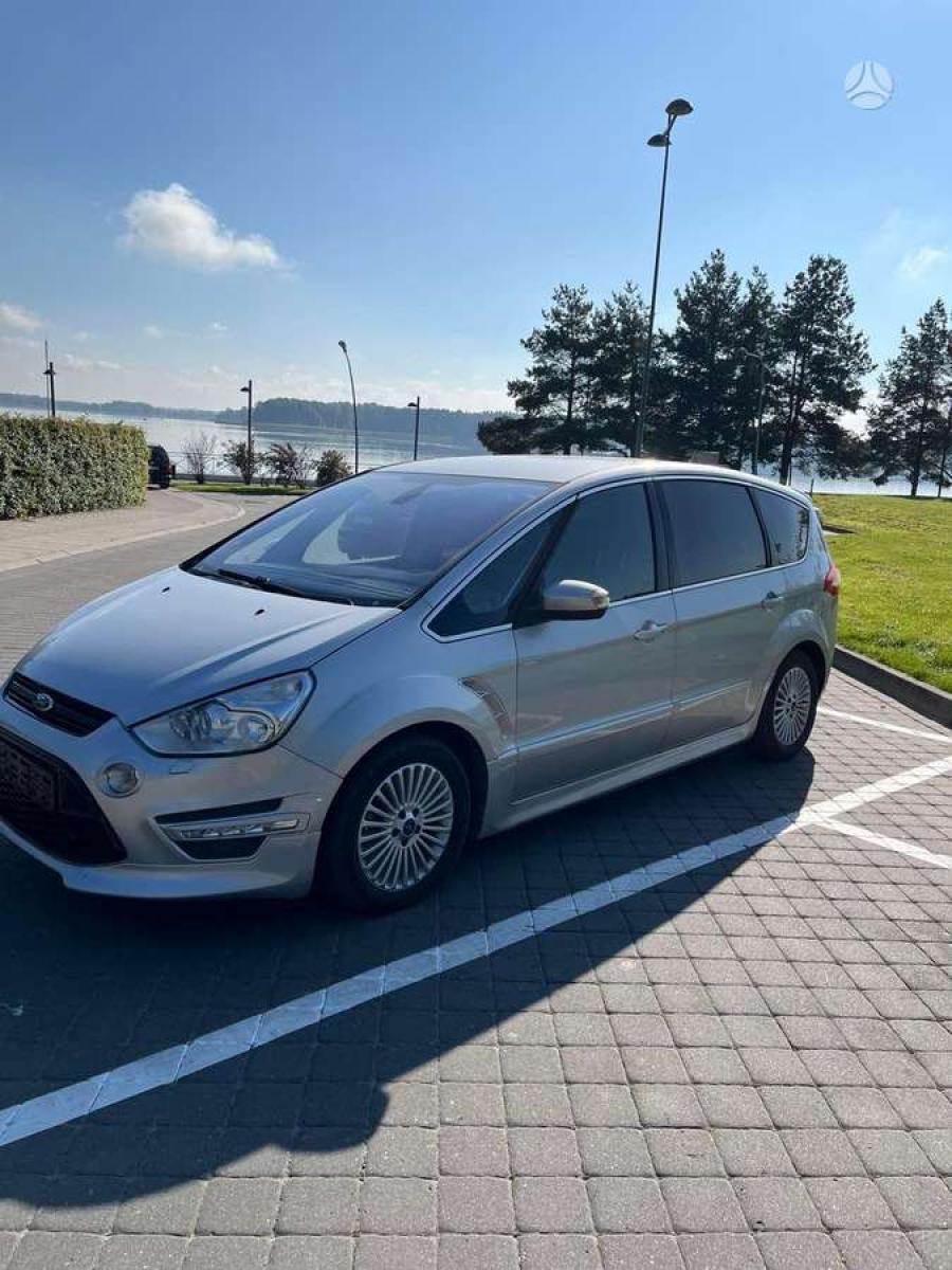 Grey Ford S-Max 2011 in Telschi, with an engine capacity of 2.00 L and mileage of 240 thousand km for 4400 €, photo 3 on AUTOMOTO.COM.LV