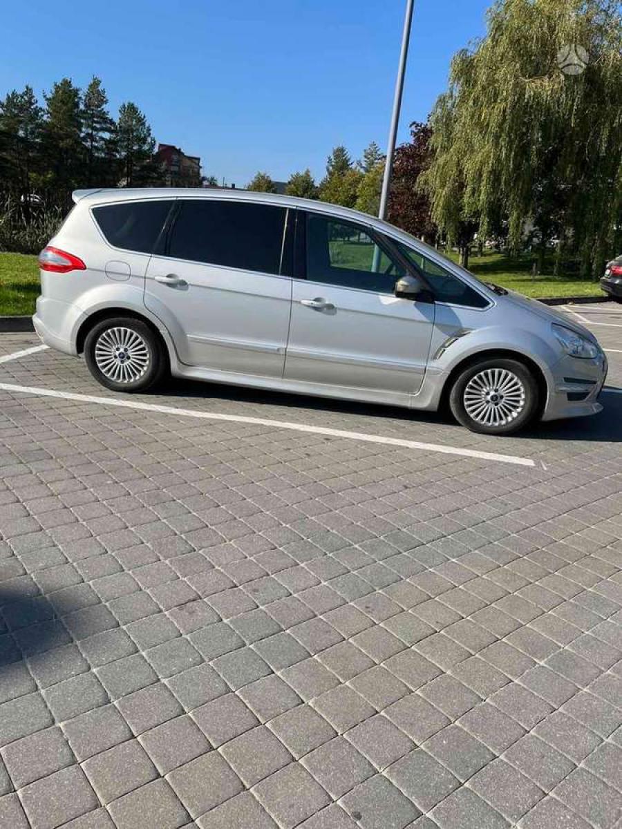 Grey Ford S-Max 2011 in Telschi, with an engine capacity of 2.00 L and mileage of 240 thousand km for 4400 €, photo 6 on AUTOMOTO.COM.LV