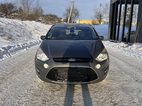 Pelēks Ford S-Max 2011 Viļņa, ar dzinēja tilpumu 2.18 L un nobraukumu 241 tūkst. km par 5800 €, foto 3 vietnē AUTOMOTO.COM.LV