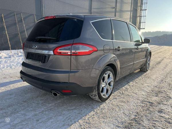Pelēks Ford S-Max 2011 Viļņa, ar dzinēja tilpumu 2.18 L un nobraukumu 241 tūkst. km par 5800 €, foto 5 vietnē AUTOMOTO.COM.LV