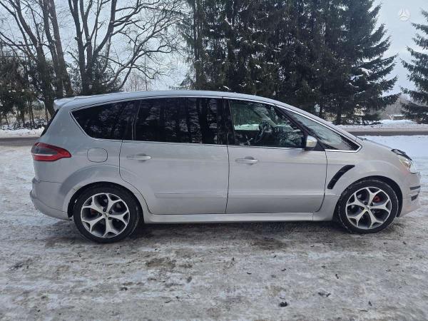 Grey Ford S-Max 2011 in Sirvintos, with an engine capacity of 2.00 L and mileage of 314 thousand km for 5900 €, photo 2 on AUTOMOTO.COM.LV