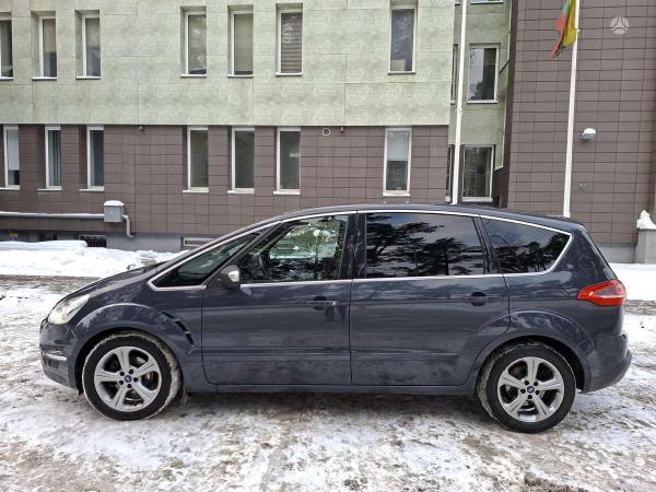 Grey Ford S-Max 2011 in Vilnius, with an engine capacity of 2.00 L and mileage of 246 thousand km for 5650 €, photo 7 on AUTOMOTO.COM.LV
