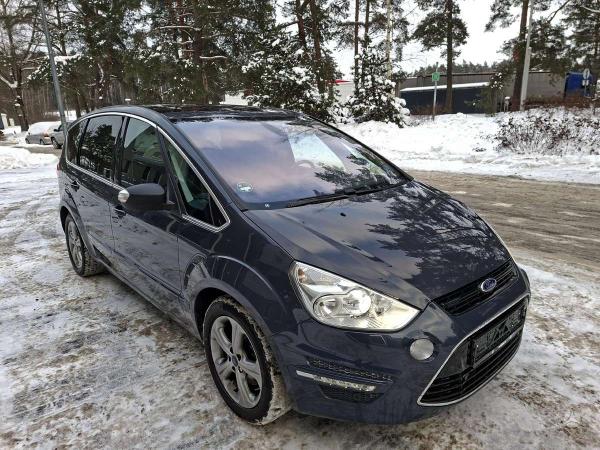 Grey Ford S-Max 2011 in Vilnius, with an engine capacity of 2.00 L and mileage of 246 thousand km for 5650 €, photo 9 on AUTOMOTO.COM.LV