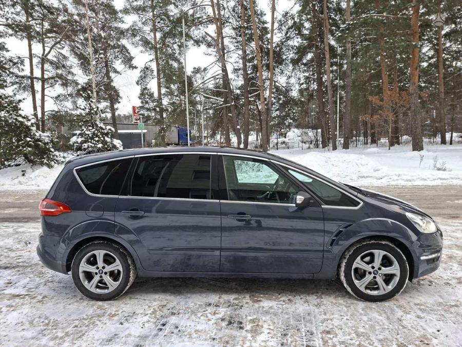 Grey Ford S-Max 2011 in Vilnius, with an engine capacity of 2.00 L and mileage of 246 thousand km for 5650 €, photo 10 on AUTOMOTO.COM.LV