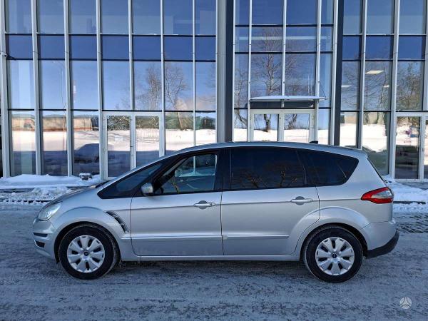 Grey Ford S-Max 2011 in Vilnius, with an engine capacity of 2.00 L and mileage of 277 thousand km for 4950 €, photo 5 on AUTOMOTO.COM.LV