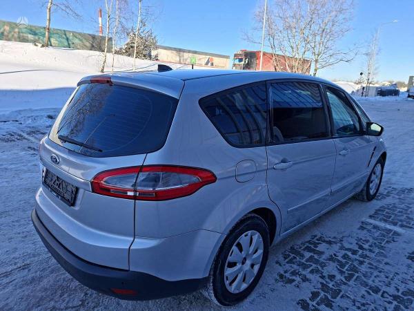 Grey Ford S-Max 2011 in Vilnius, with an engine capacity of 2.00 L and mileage of 277 thousand km for 4950 €, photo 7 on AUTOMOTO.COM.LV